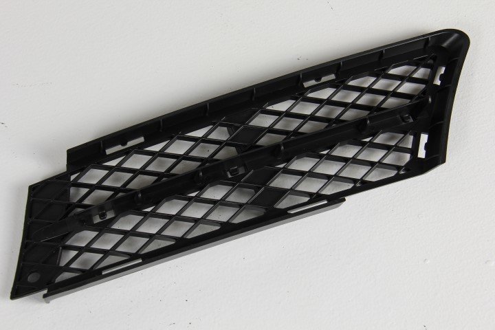 TMS193903 - E90 E91 Front Bumper Partially Open Grid (NEW) BMW ...